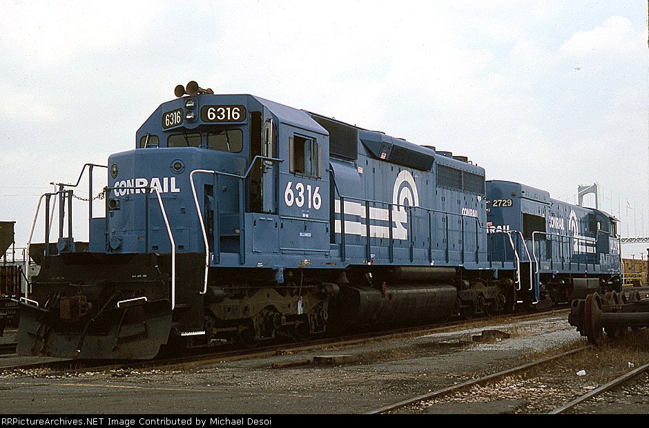 CR SD-40 #6316 sits in Greenwich Yard